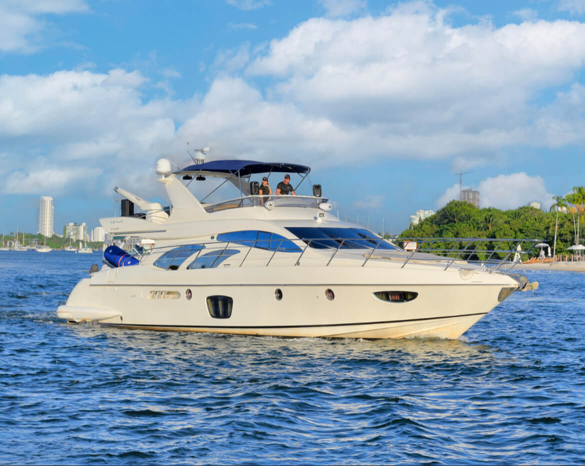 65’ Azimut Flybridge